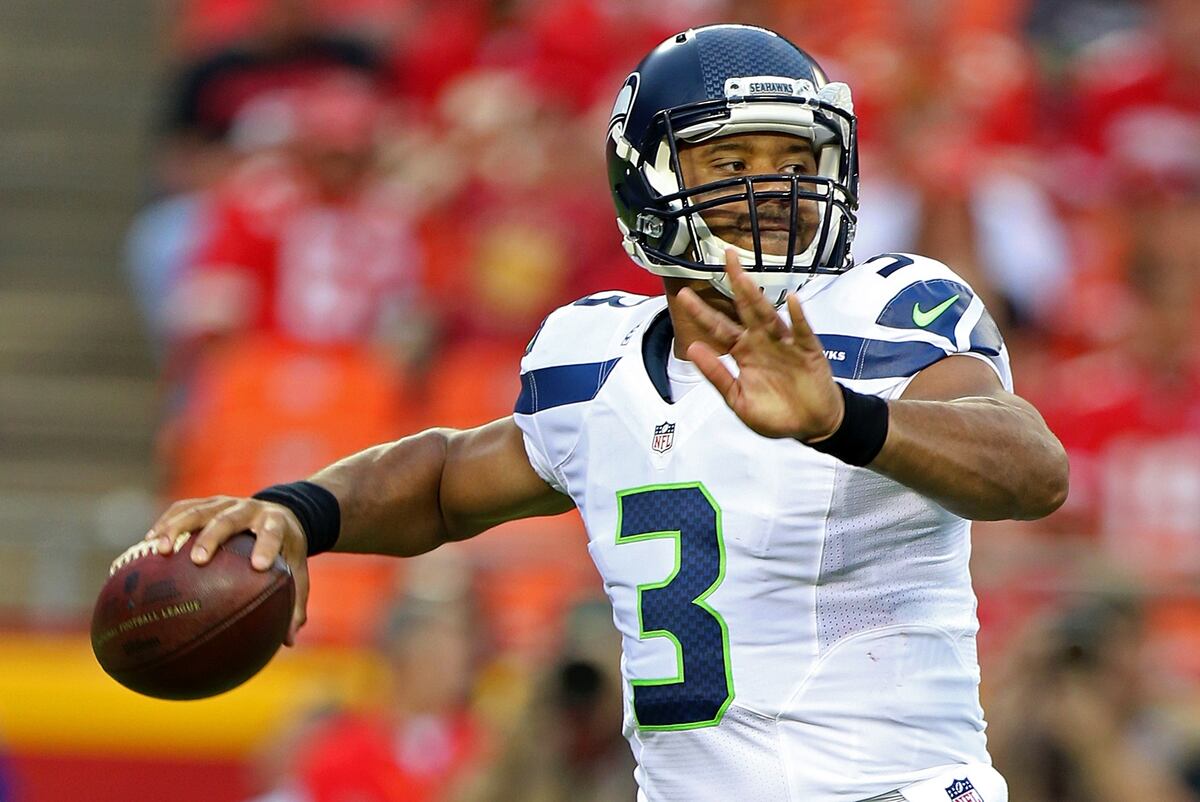 Russell Wilson Speaks on Recovery Water Comments, NFC Title Game Hit ...