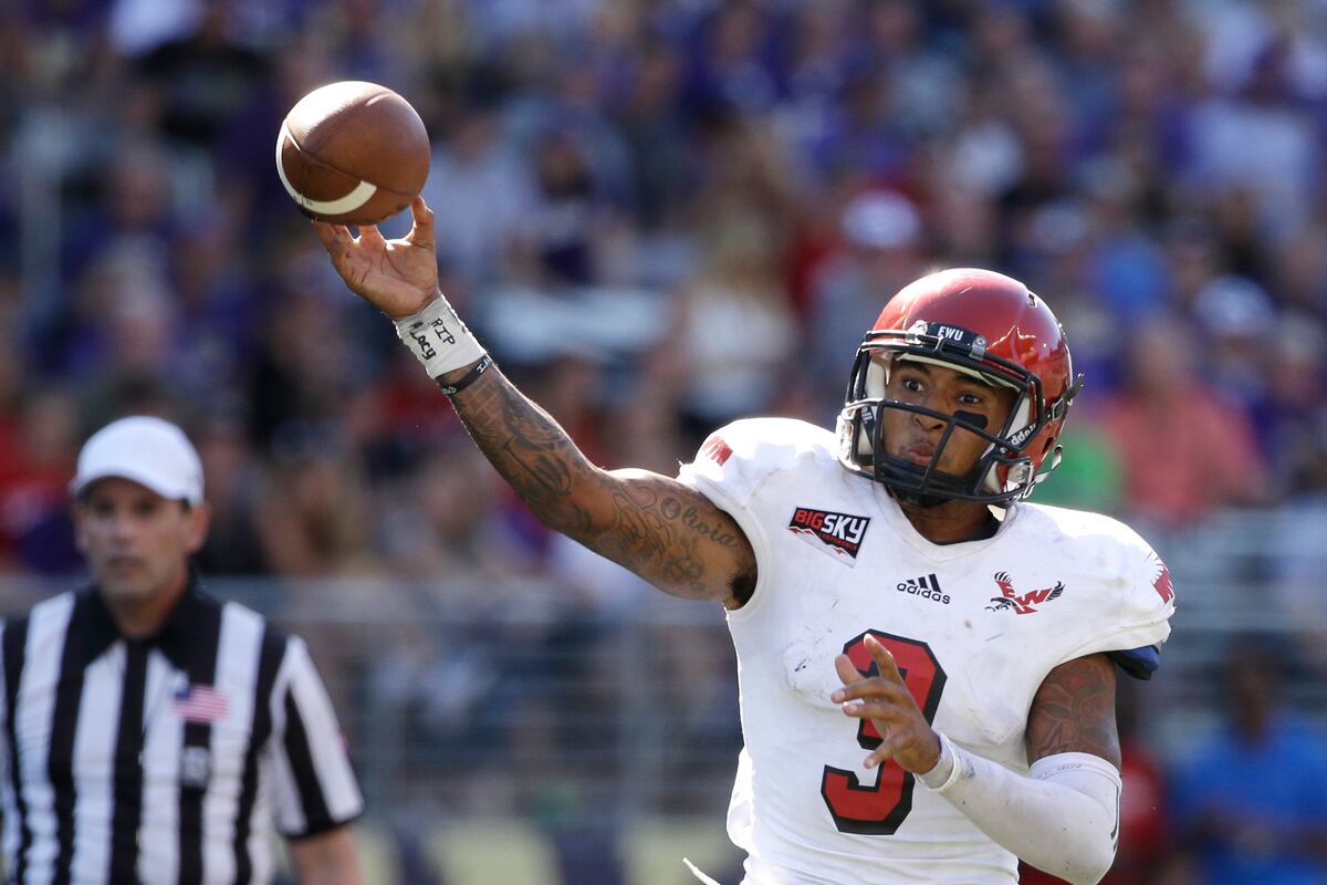 Vernon Adams Named Oregon Starting QB: Latest Details and Reaction ...