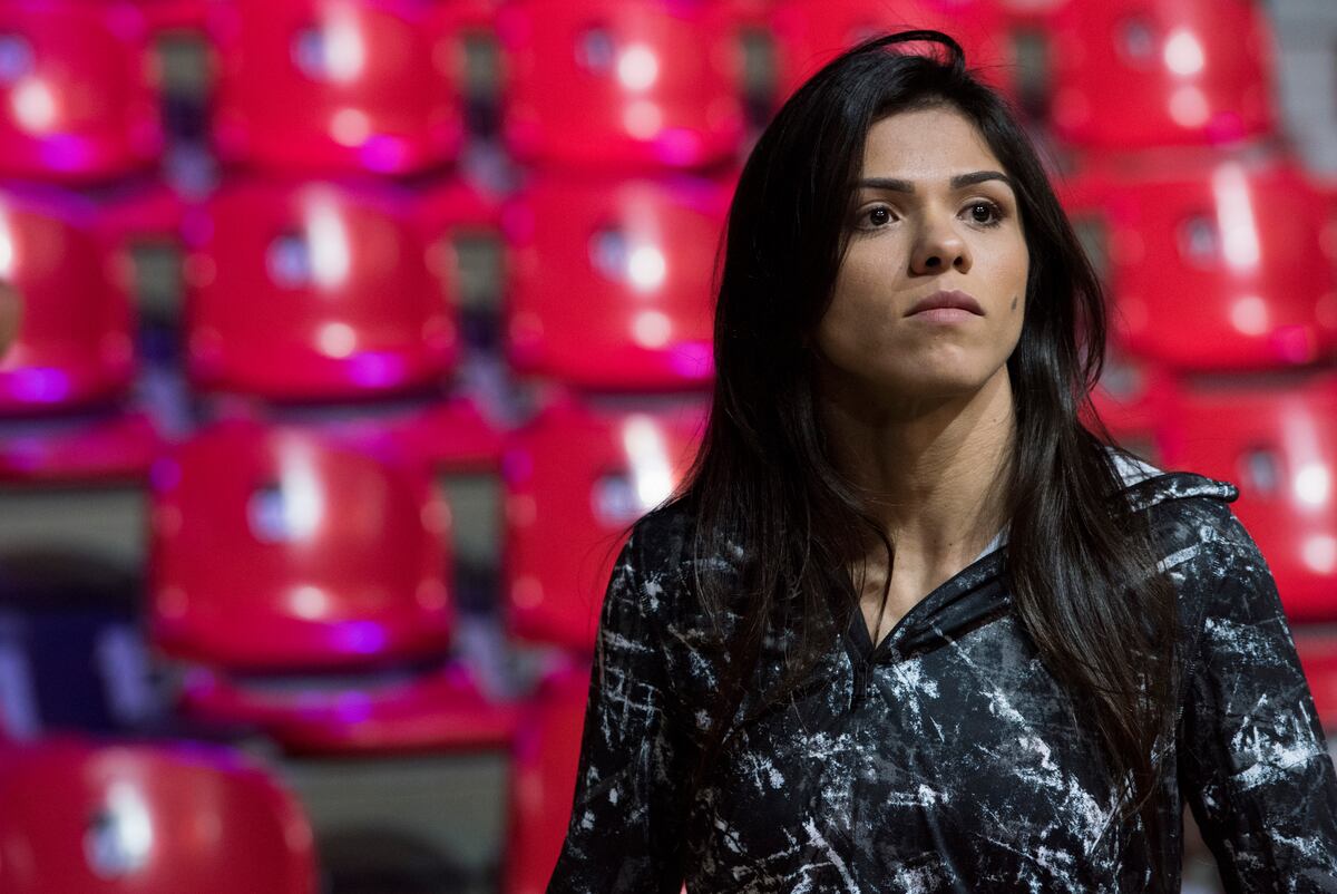 Strange Strawweight Title-Fight Story Continues, Gadelha Says She's Not ...