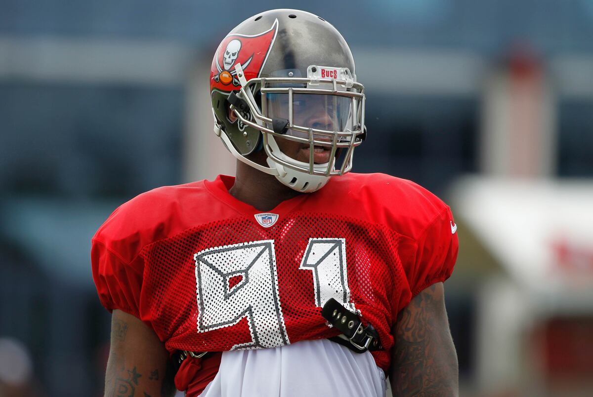 Da'Quan Bowers Released by Buccaneers: Latest Details, Comments ...