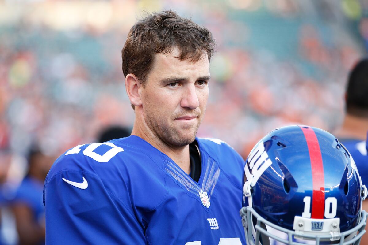 Eli Manning's Extension Keeps Giants' Window Open to Win Now, Find ...