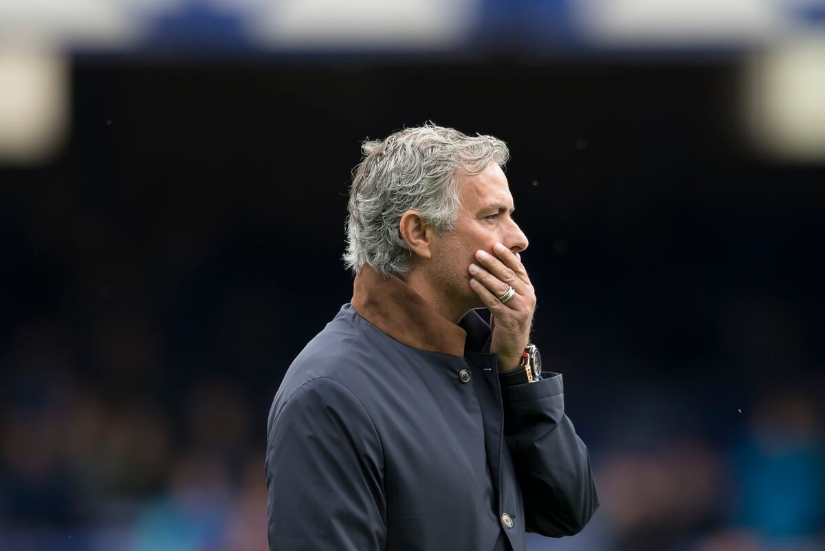 Jose Mourinho Cites Refugees to Calm 'Pressure' Talk After Everton vs ...