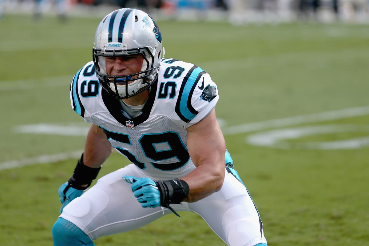 Luke Kuechly Injury: Updates on Panthers Star's Recovery from Shoulder ...
