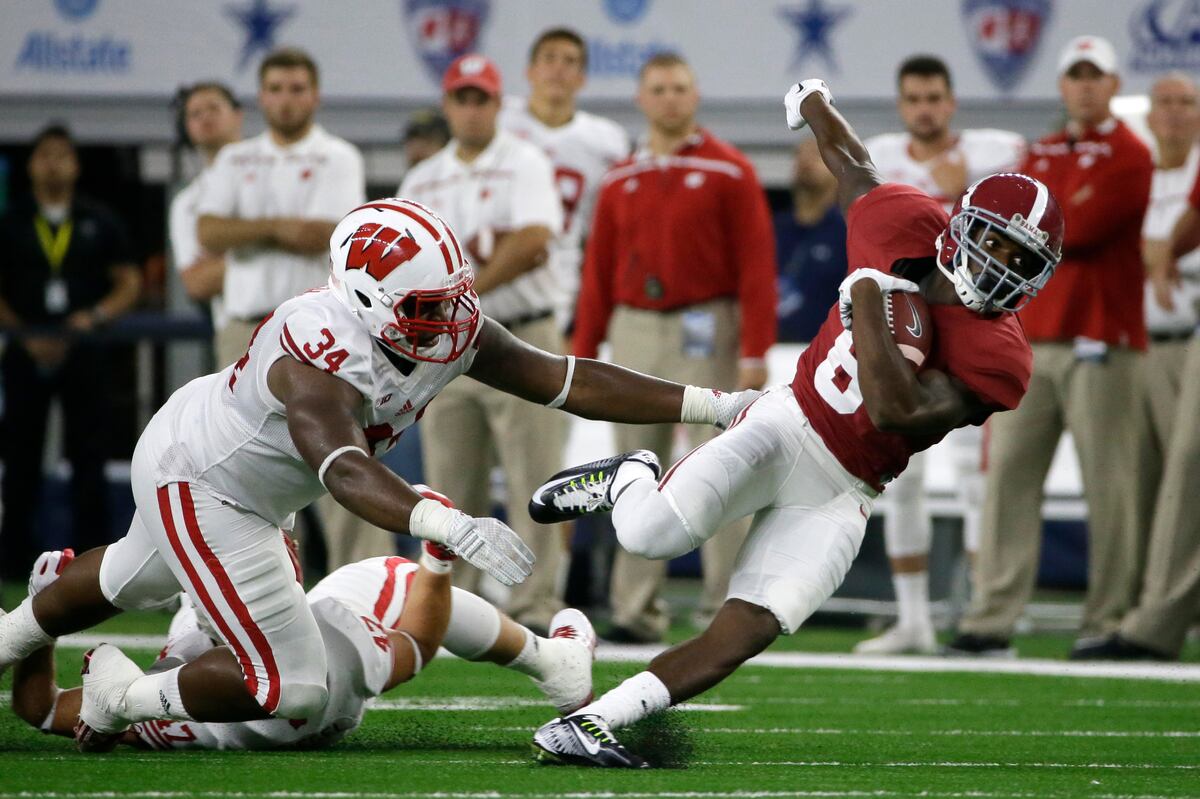 Robert Foster Injury: Updates on Alabama WR's Shoulder and Recovery ...