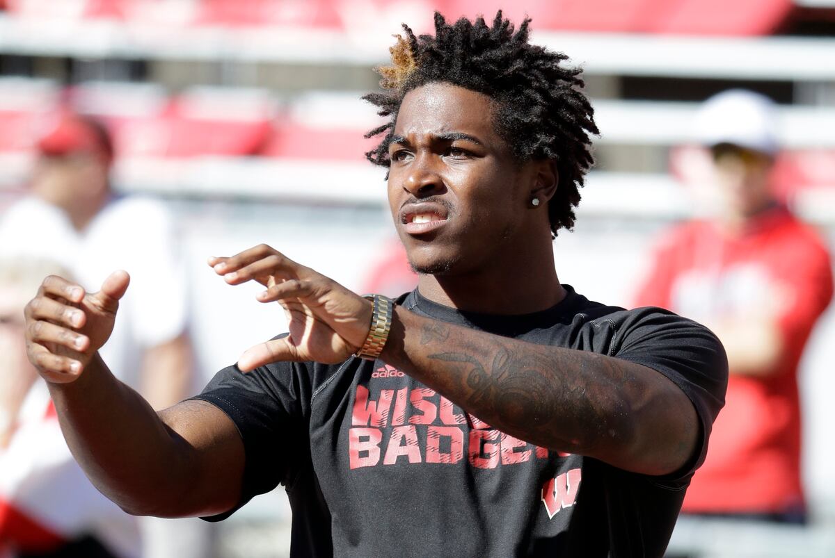 Corey Clement Injury: Updates on Wisconsin RB's Recovery from Hernia ...