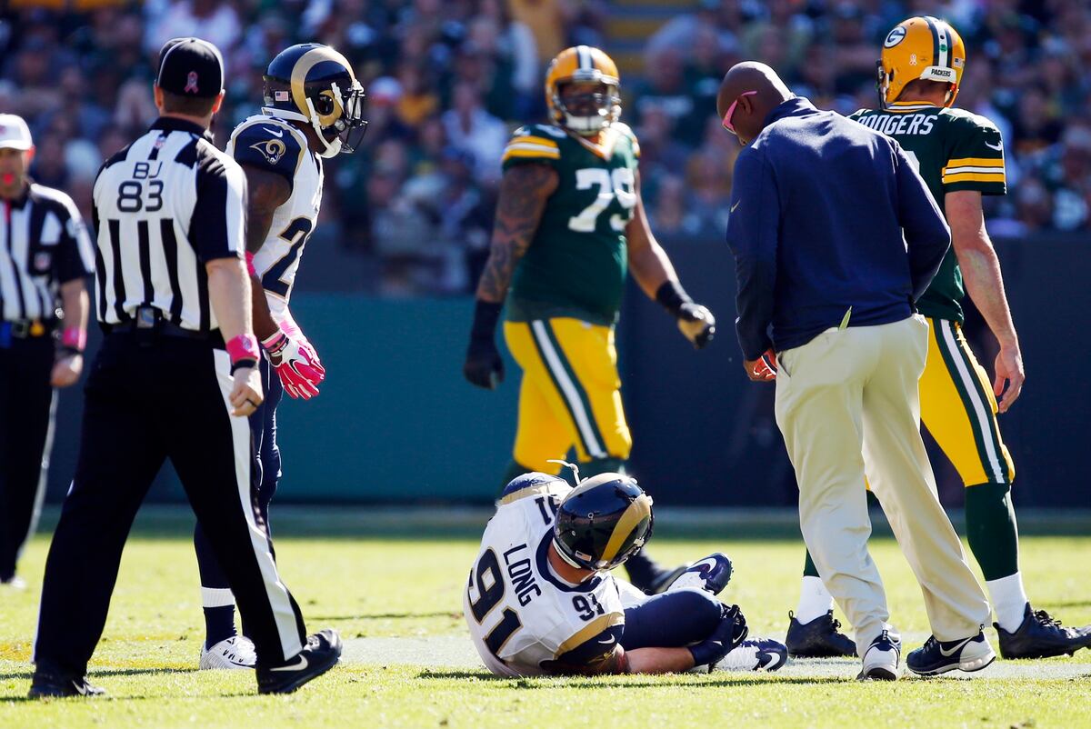 Chris Long Injury: Updates on Rams DE's Knee and Return | News, Scores ...