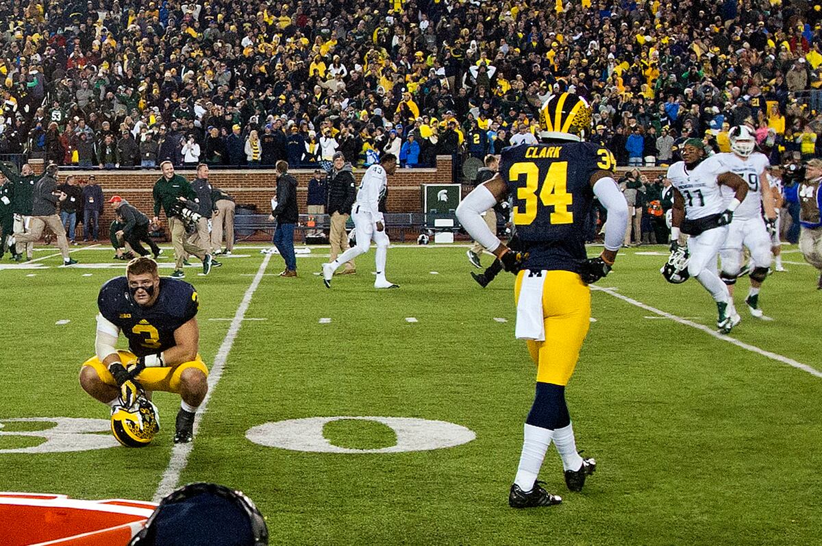 Michigan State vs. Michigan: How Wolverines' Loss Impacts AP Top 25 ...