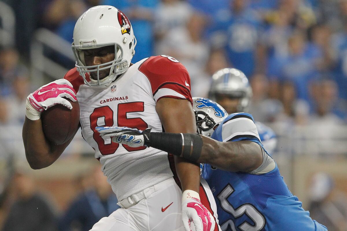 Darren Fells Injury: Updates on Cardinals TE's Shoulder and Return ...