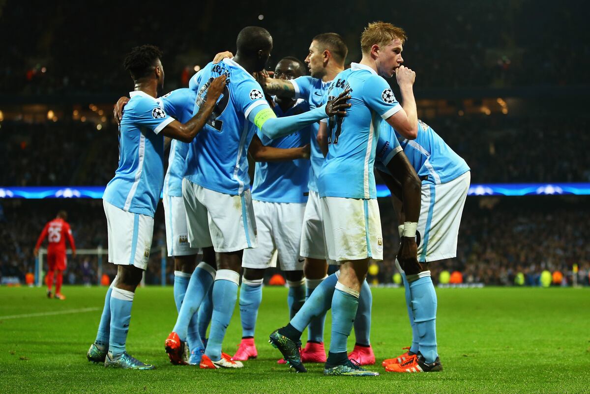 Manchester United vs. Manchester City XI: Complete Player-by-Player ...