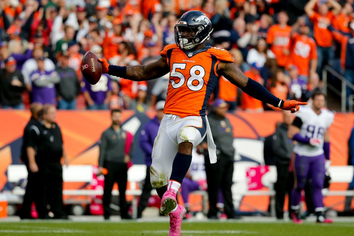 How Can the Denver Broncos Defense Slow Down Packers QB Aaron Rodgers ...