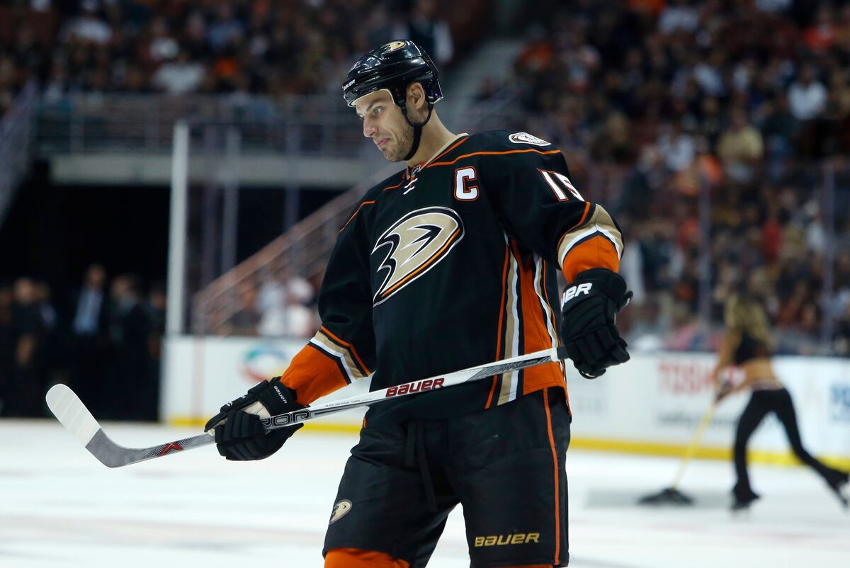 Ryan Getzlaf Undergoes Surgery to Repair Cheekbone Injury, May Be out 2 ...