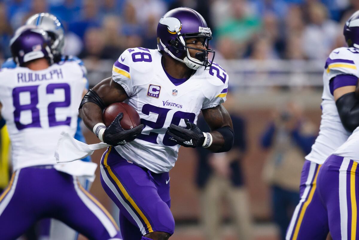 Adrian Peterson Says He Wants to Play in NFL for 10 More Years | News ...
