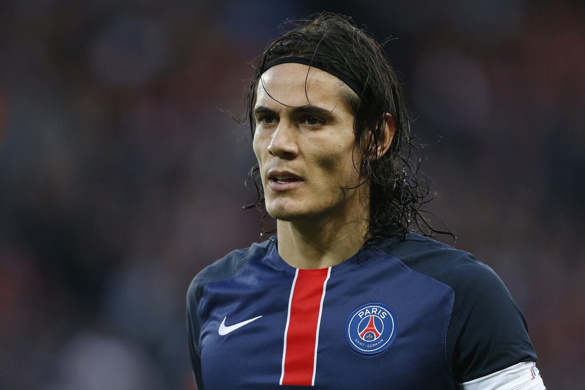 Comparing Edinson Cavani's 2014-15 Stats to His 2015-16 Numbers | News ...