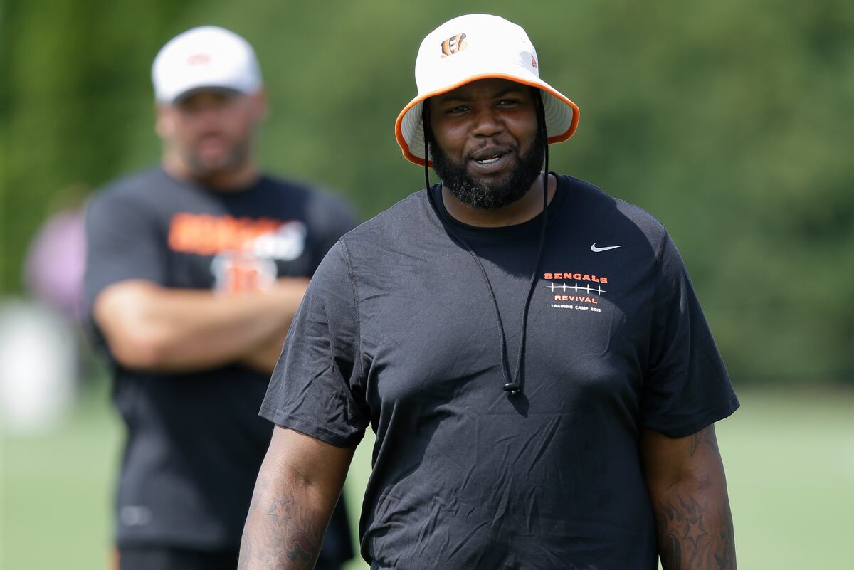 Andre Smith Injury: Updates on Bengals OT's Concussion and Return ...