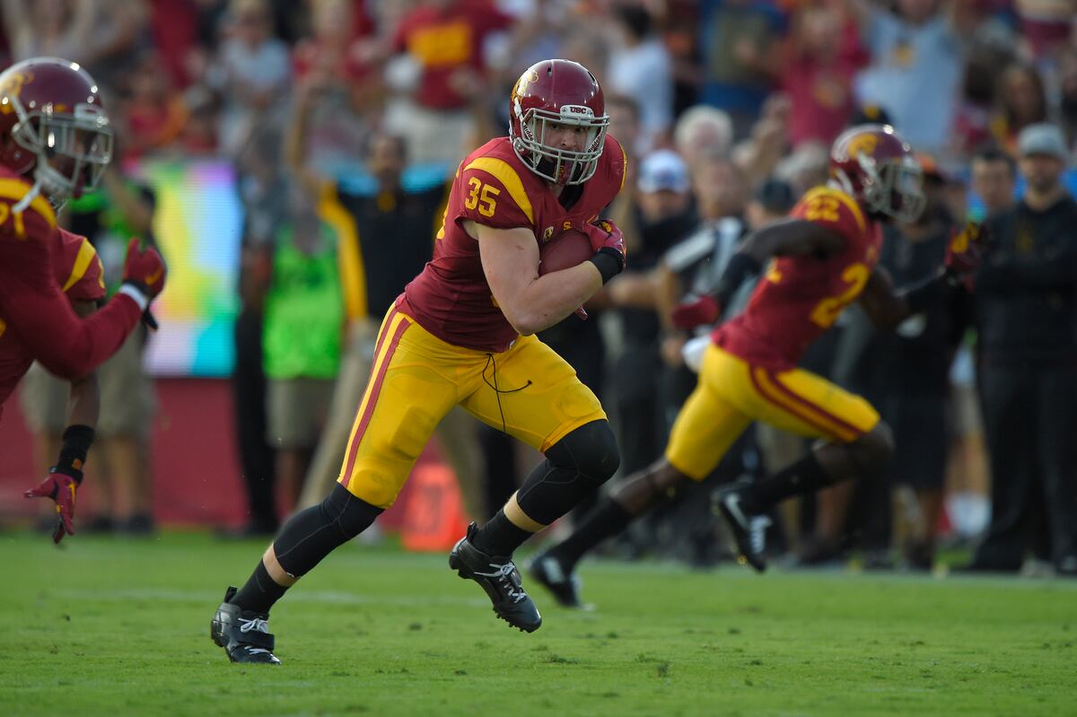 Cameron Smith Injury: Updates on USC LB's Knee and Recovery | News ...