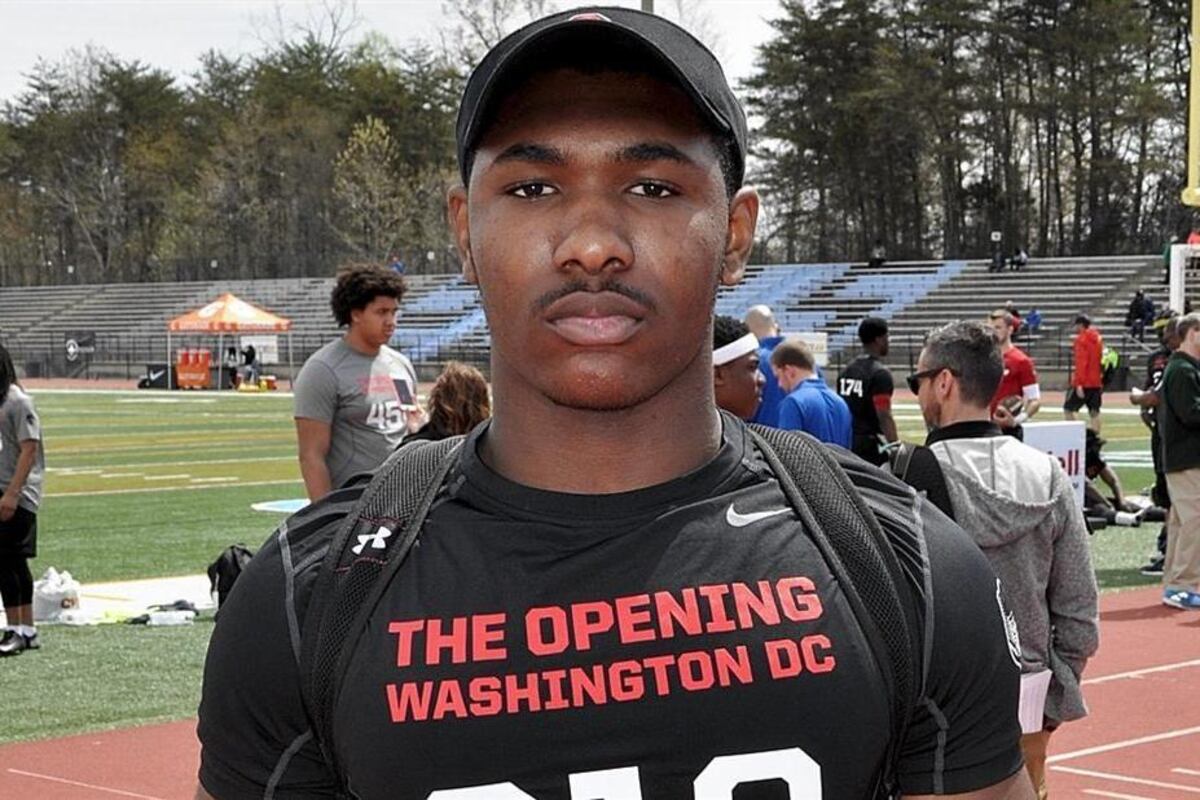 Terrell Hall to Alabama: Crimson Tide Land 4-Star DE Prospect | News ...