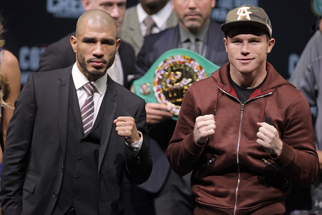 Miguel Cotto Defended by WBA President After Losing WBC Middleweight Belt