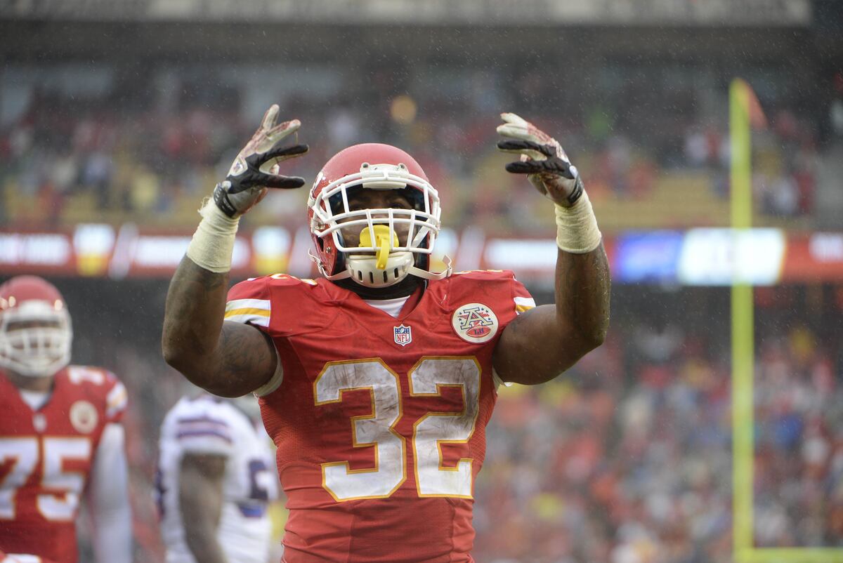 Spencer Ware Injury: Updates on Chiefs RB's Ribs and Return | News ...