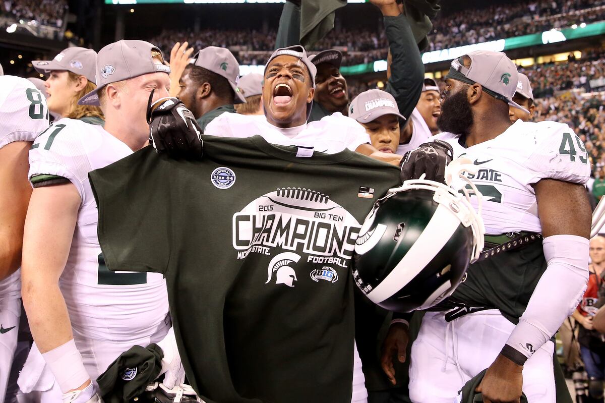 CFB Committee Somehow Avoids Chaos in Weirdest Season in Recent Memory ...