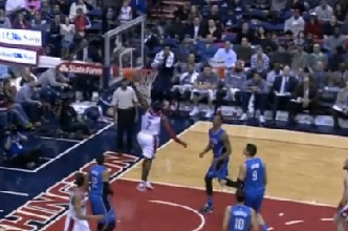 John Wall Beats the Shot Clock, Throws Down Smooth Left-Handed Dunk ...