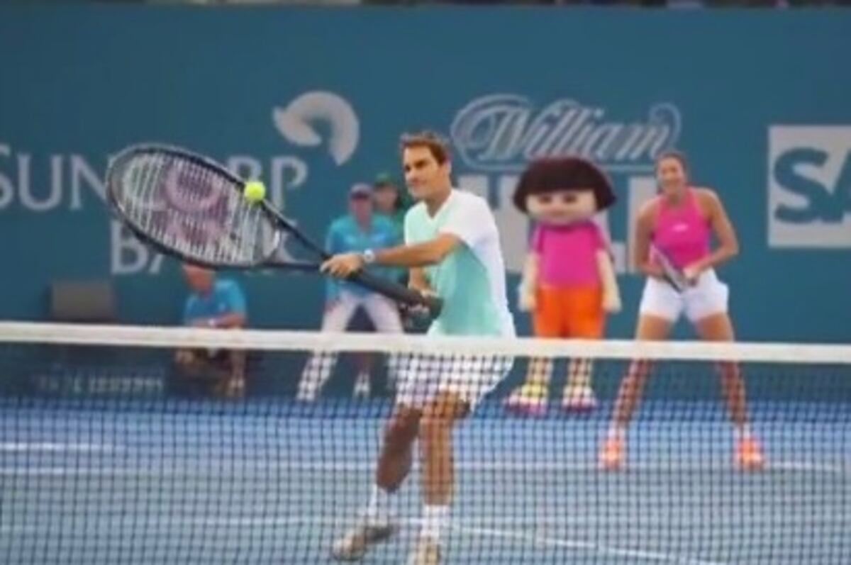 Roger Federer Plays with Giant Racket as SpongeBob SquarePants Looks On ...