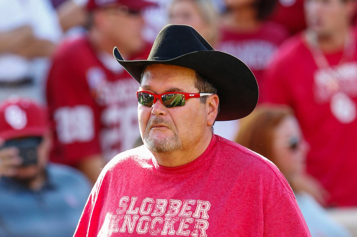 Legendary WWE Broadcaster Jim Ross Says He Wants to Call Games for the ...