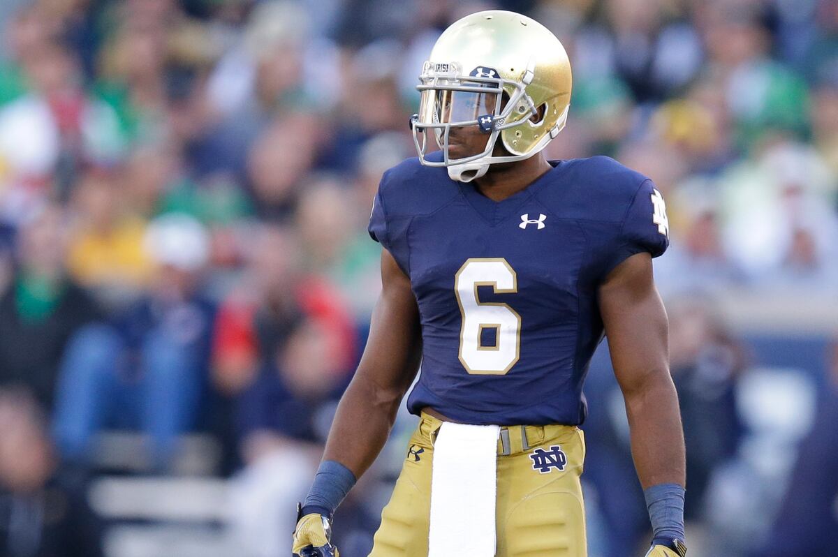 KeiVarae Russell Declares for 2016 NFL Draft: Latest Comments and ...