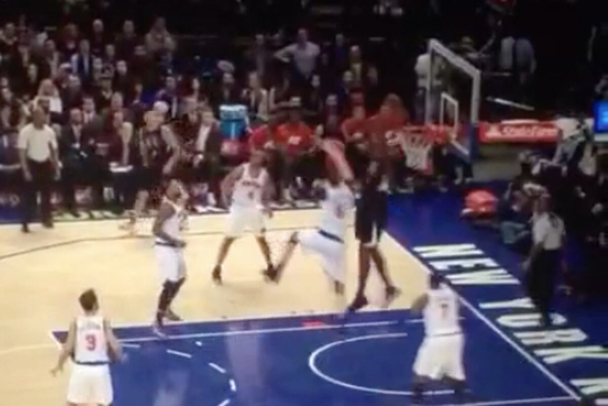 DeAndre Jordan Dunked All over the Knicks in the 1st Quarter | News ...