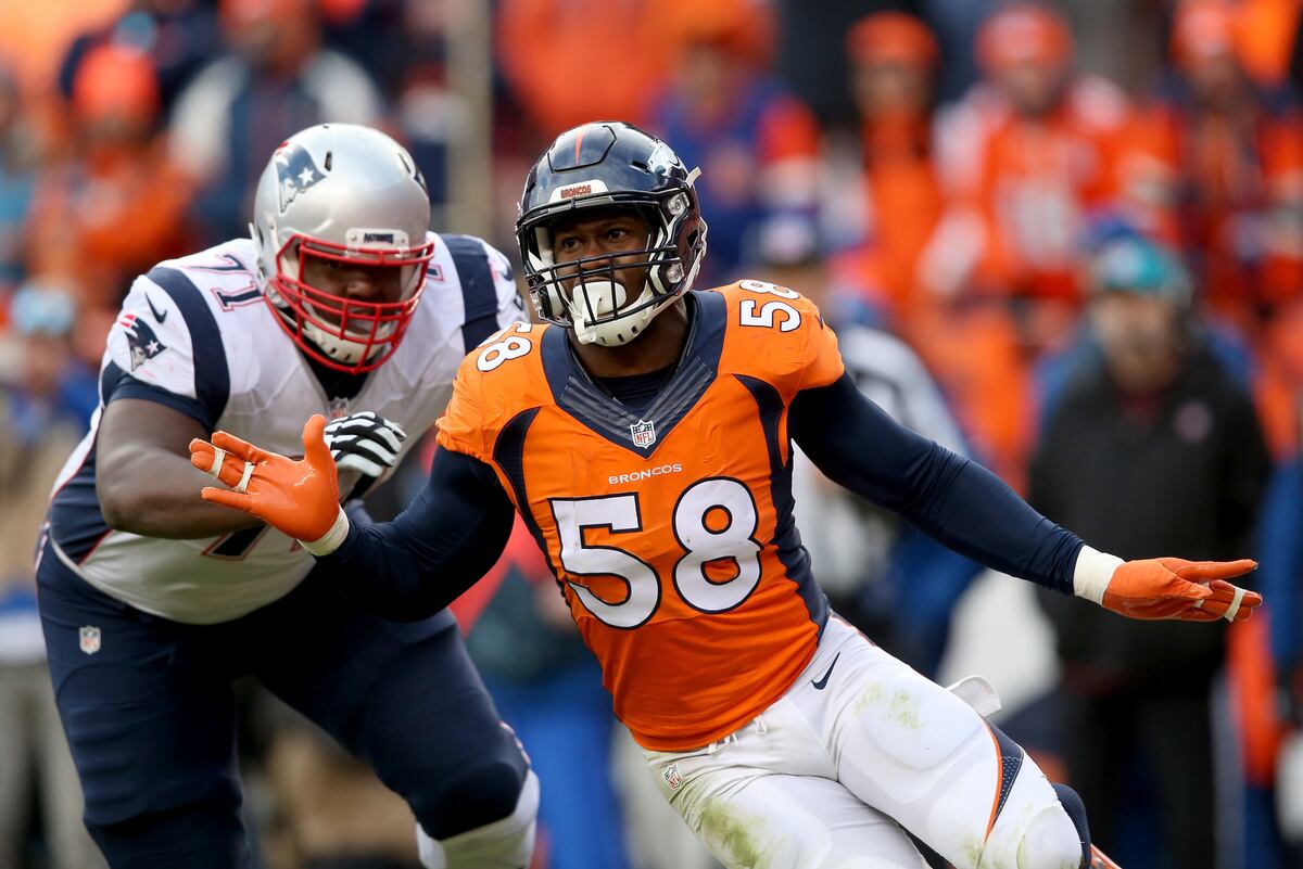 Von Miller Sets Broncos Single-Game Playoff Record with 2.5 Sacks ...