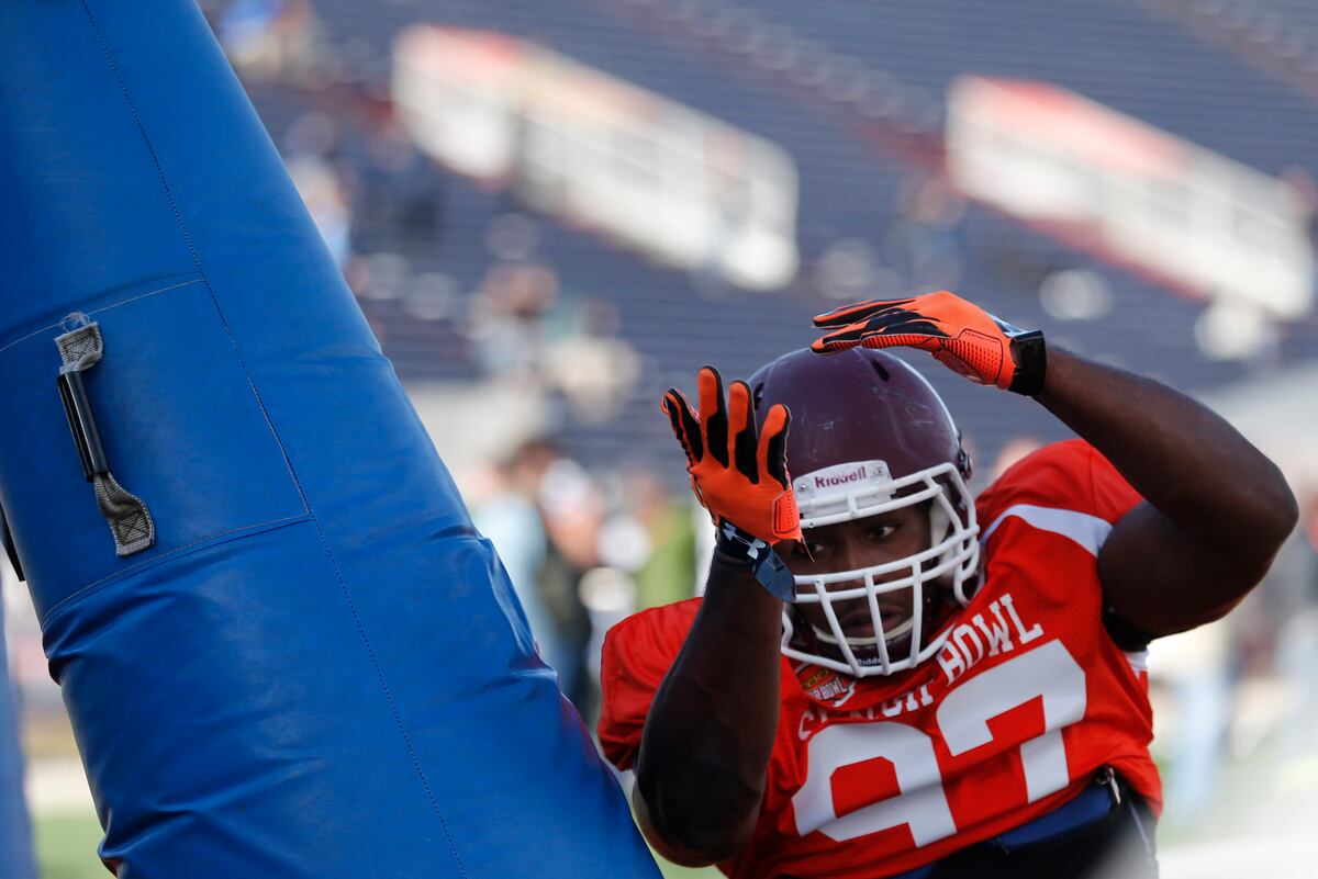 Nfl Mock Draft 2016 Complete 1st Round Predictions Before Nfl Honors