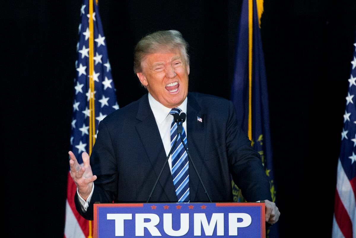 Donald Trump Comments on Panthers vs. Broncos During Super Bowl 50 ...