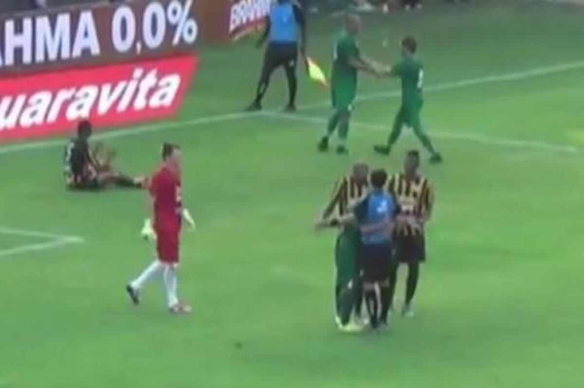 Brazilian Footballer Hugs Referee After He Awards a Penalty | Bleacher ...