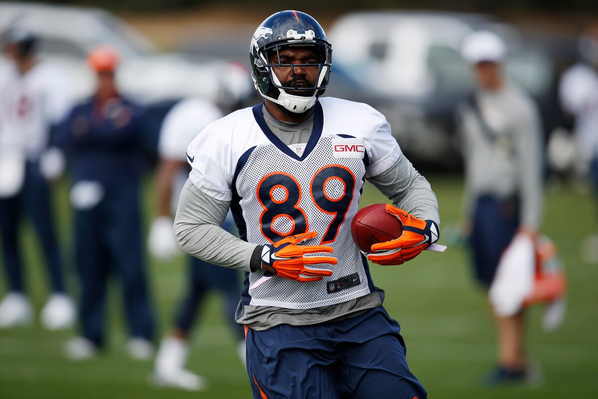 Richard Gordon Re-Signs with Broncos: Latest Contract Details and ...