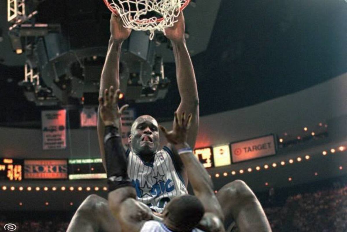 Shaq Claims Superman Nickname by Posting Photo of Dwight Howard ...