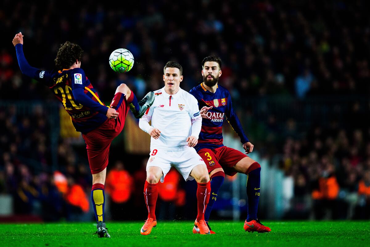 Ranking and Grading Barcelona's Defenders on Form This Season | News ...