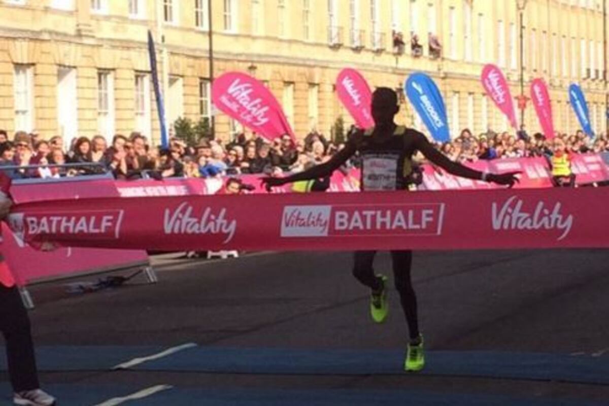Kenyan Half-Marathon Runner Robert Mbithi Trips over Finishing Line ...