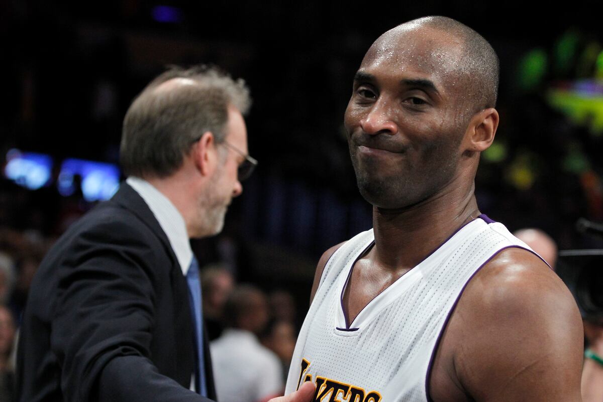 Kobe Bryant Injury: Updates on Lakers Star's Shoulder and Return | News ... Kobe Bryant Injury: Updates on Lakers Star's Shoulder and Return | News ...