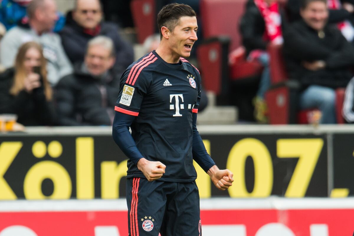 Lewandowski Magic Lifts Bayern Munich Again as Striker's Stunner Downs ...