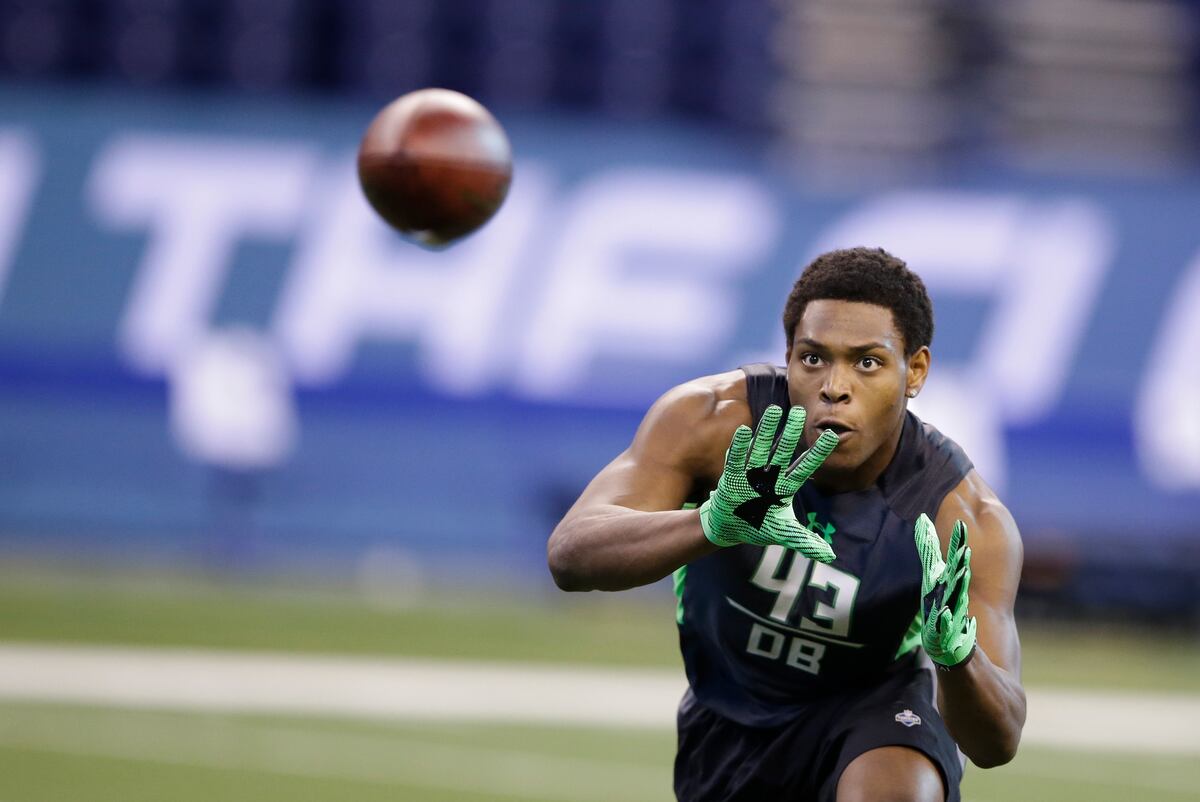 2016 Nfl Mock Draft 1st Round Picks Projections For Most Impactful