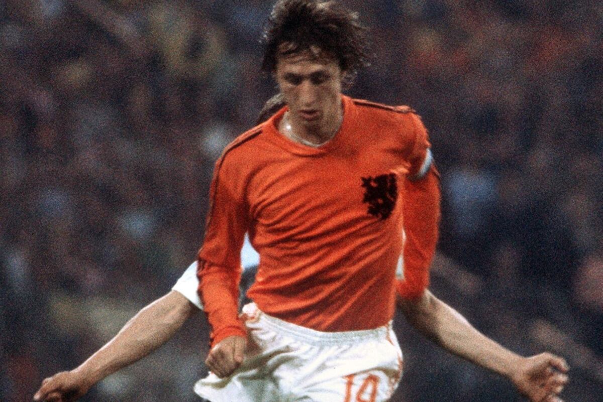 Twitter Pays Tribute to Johan Cruyff, as Dutch Maestro Dies Aged 68 ...