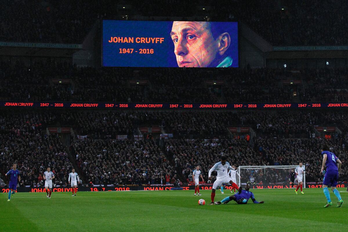 Twitter Reacts as England Lose 2-1 to the Netherlands at Wembley | News ...