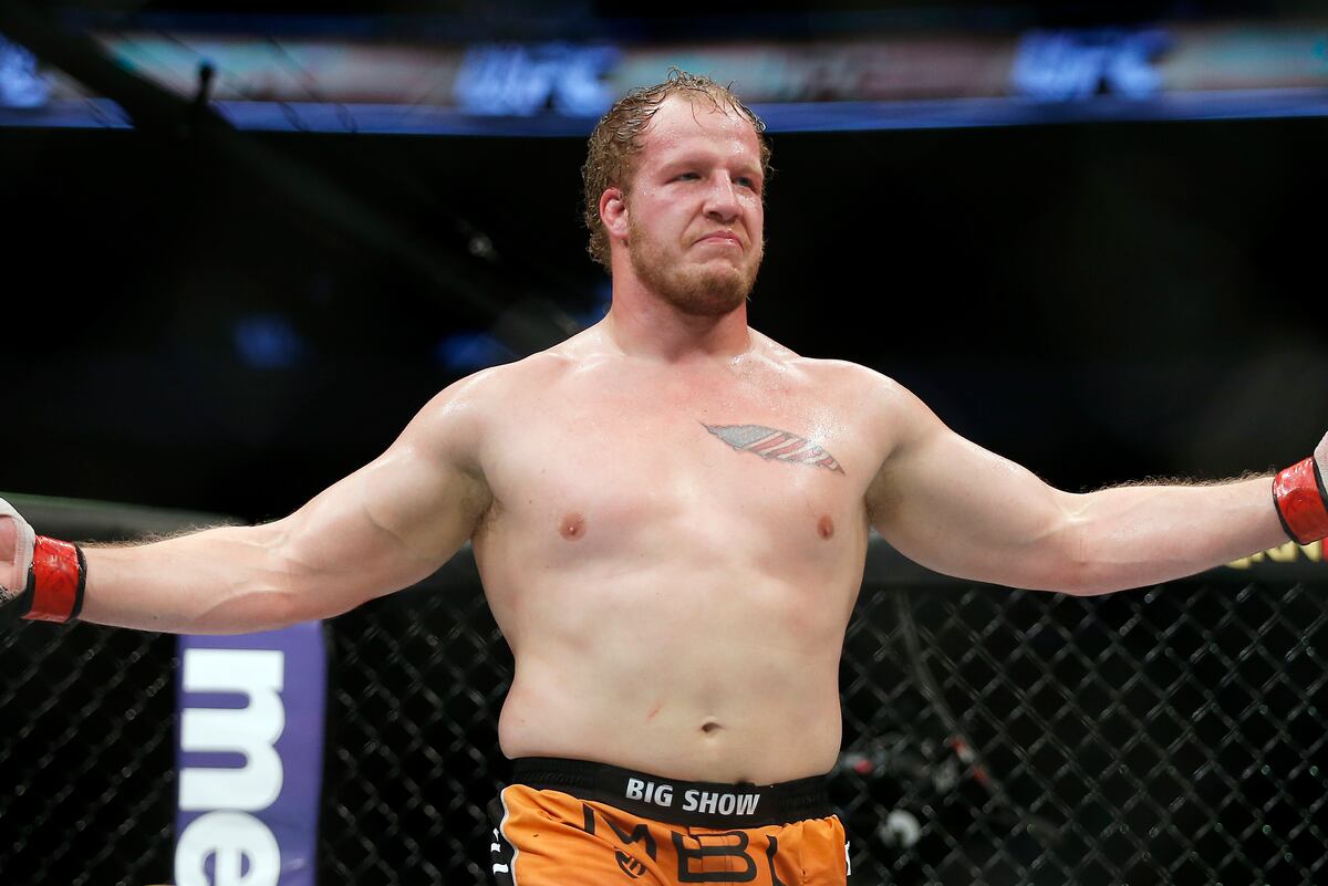 UFC Releases Heavyweight Grinder Jared Rosholt | News, Scores ...