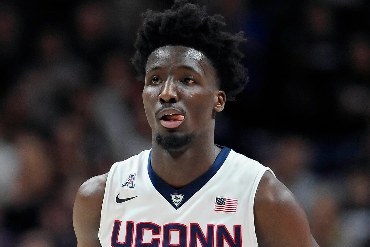 Daniel Hamilton Declares for 2016 NBA Draft: Latest Comments and ...