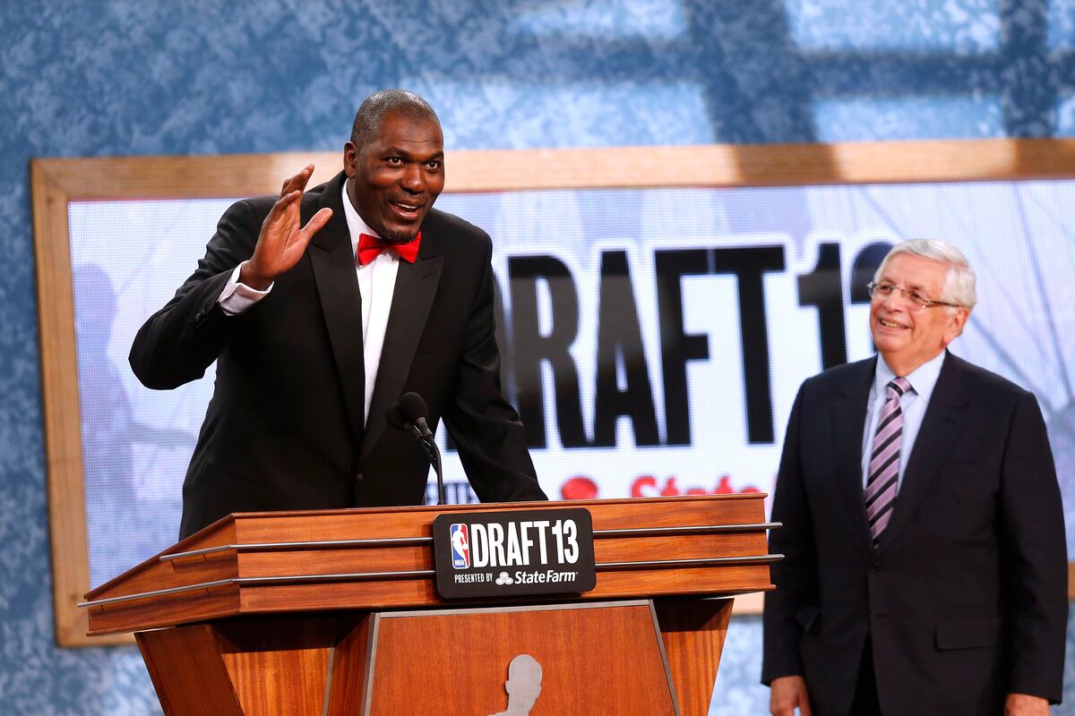 Hakeem Olajuwon Comments on Kobe Bryant Utilizing His Post-Move Advice ...