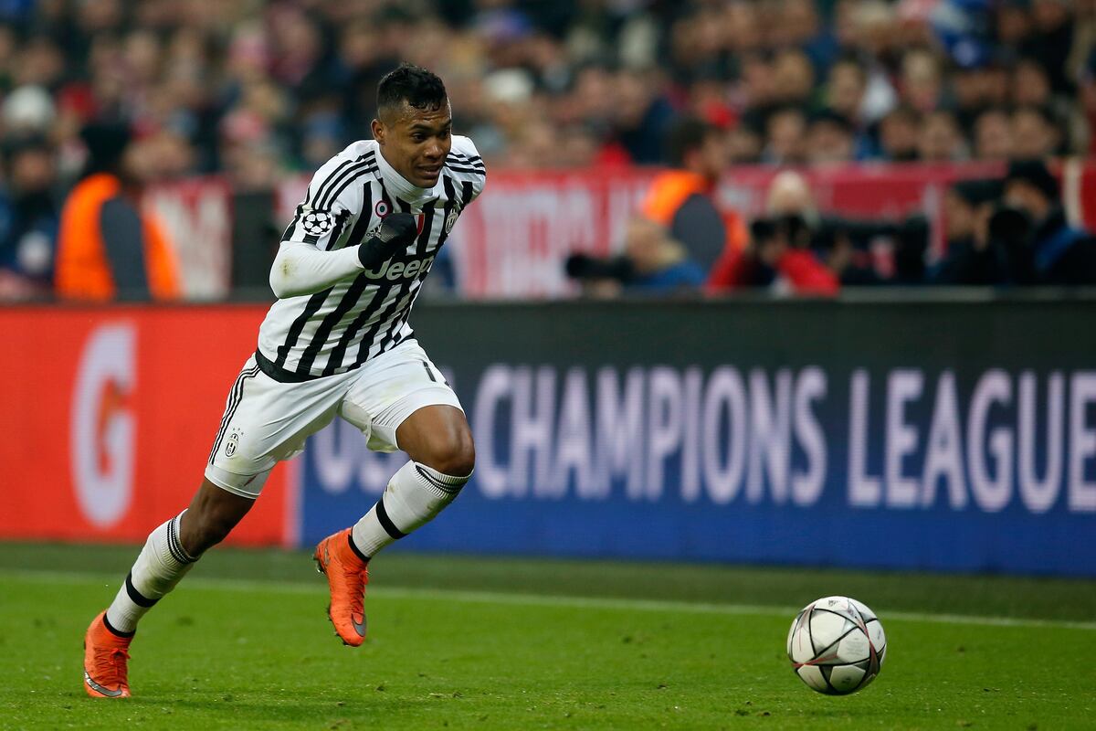 Manchester United Transfer News: Latest Alex Sandro, Robert Lewandowski ...