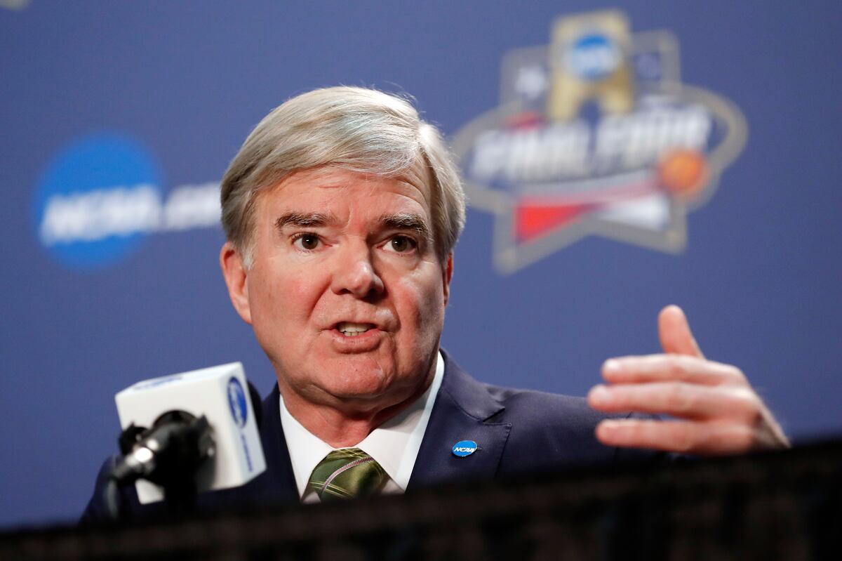 NCAA Reportedly Approves 3-Year Moratorium on New Bowl Games | News ...