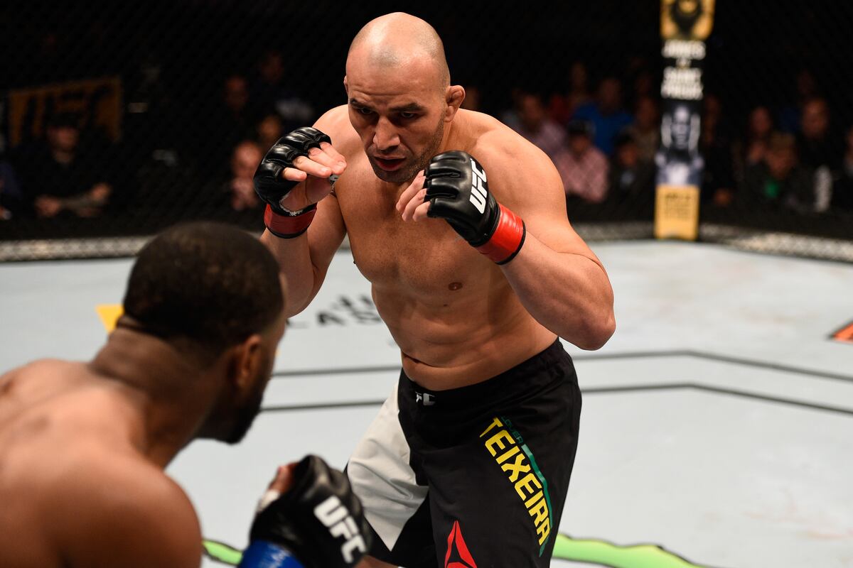 UFC on Fox 19: Teixeira Shows Power Against Evans, Cunning with Rumble ...