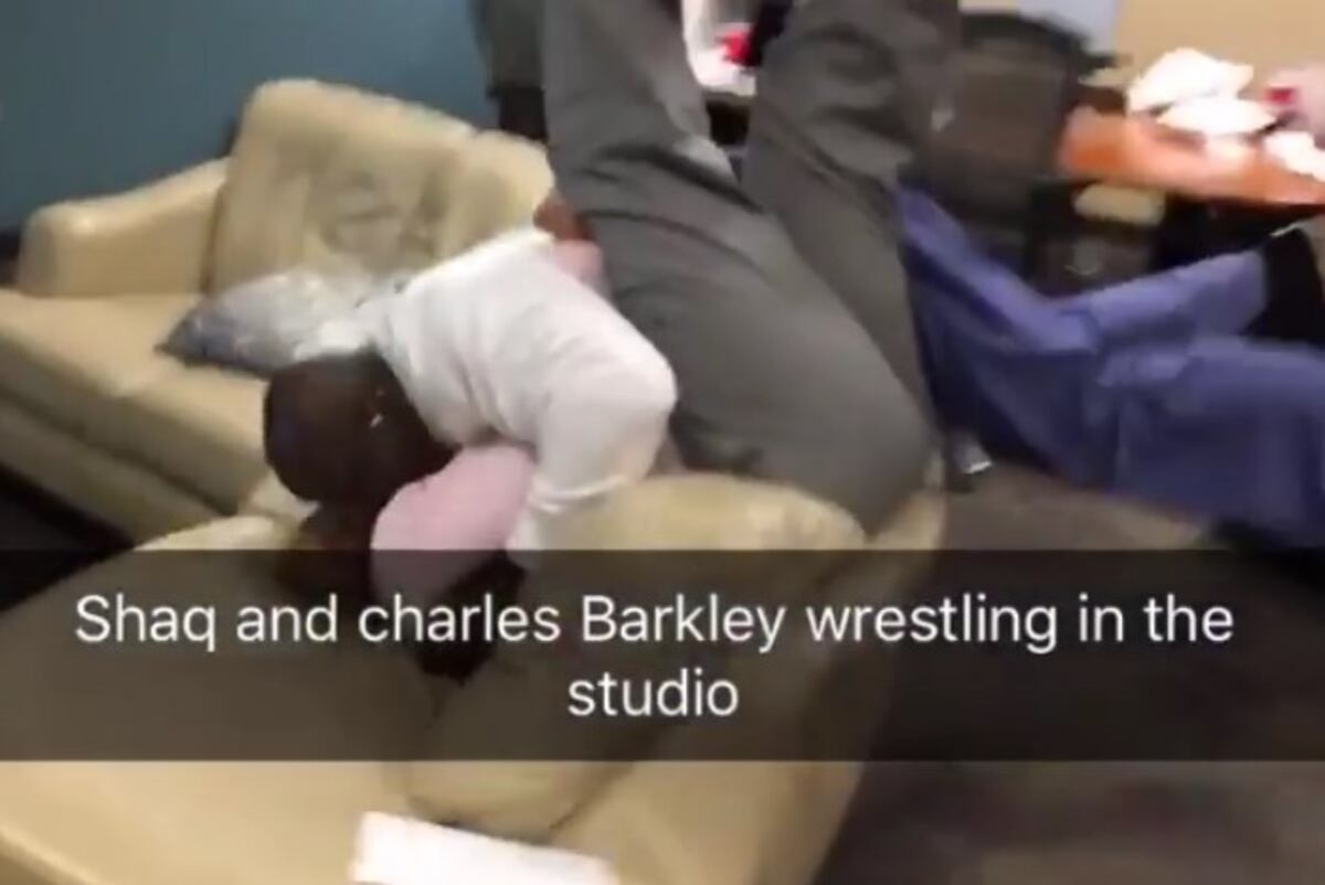 Shaquille O'Neal and Charles Barkley Get in Wrestling Match Before Celtics-Hawks | News, Scores ...