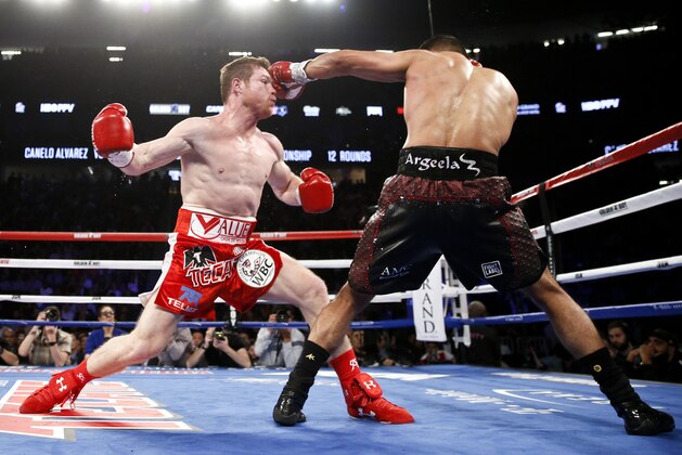 Canelo vs. Khan Results: Twitter Reacts to Alvarez's 6th-Round Knockout ...