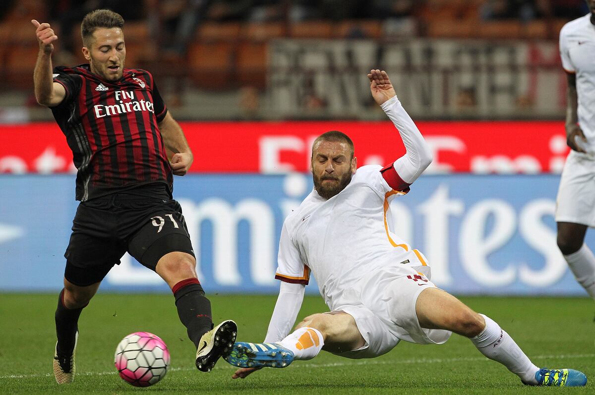 Ac Milan Throw Away Their Season In Finale Loss To Roma News Scores Highlights Stats And